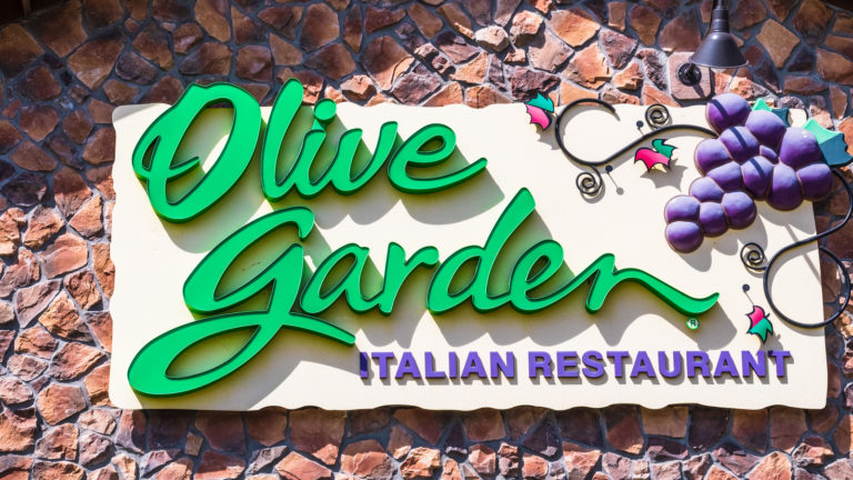 7 of the Top Restaurant Stocks to Serve Up | InvestorPlace