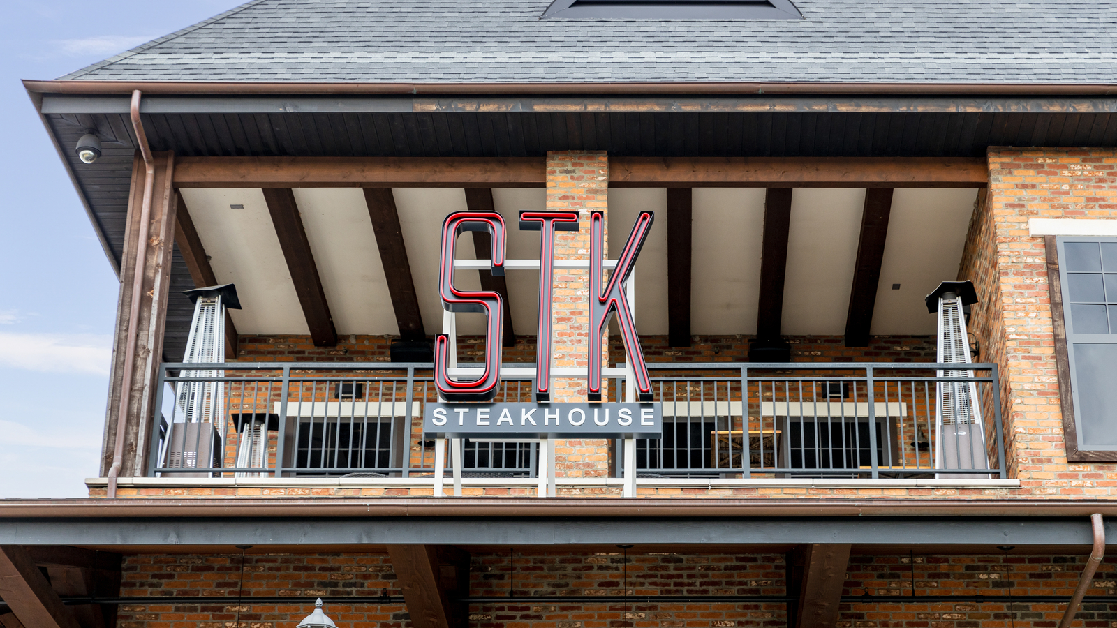 7 of the Top Restaurant Stocks to Serve Up | InvestorPlace